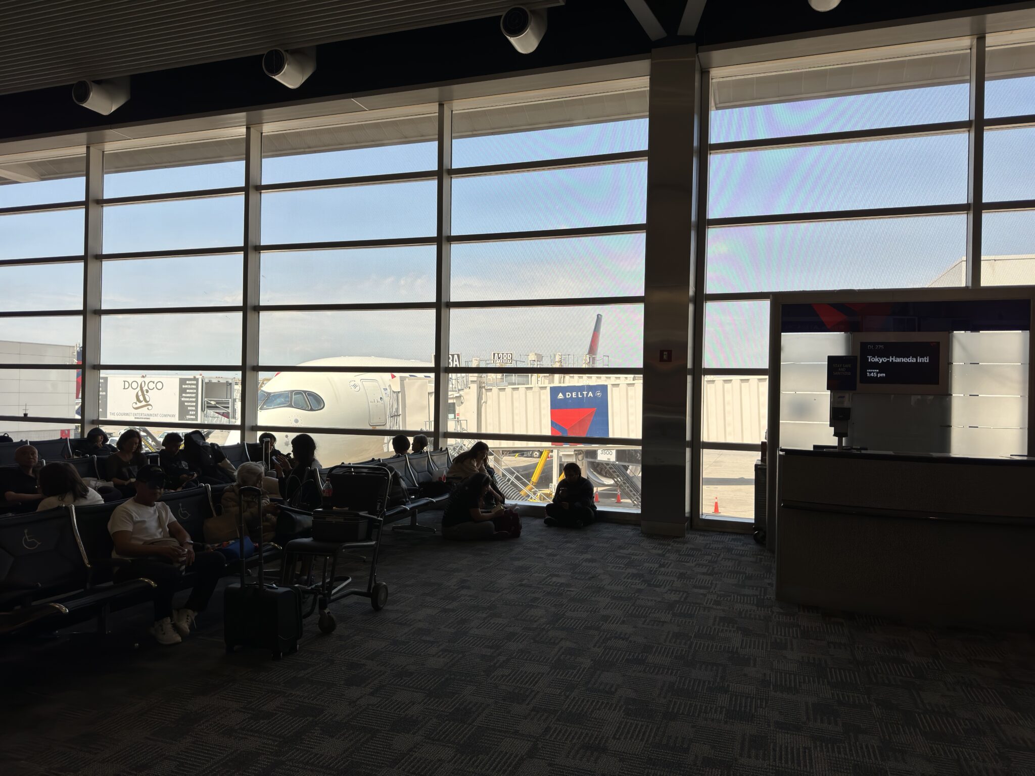 Delta Airlines A350 Economy Class Review: Detroit To Tokyo DL275 ...