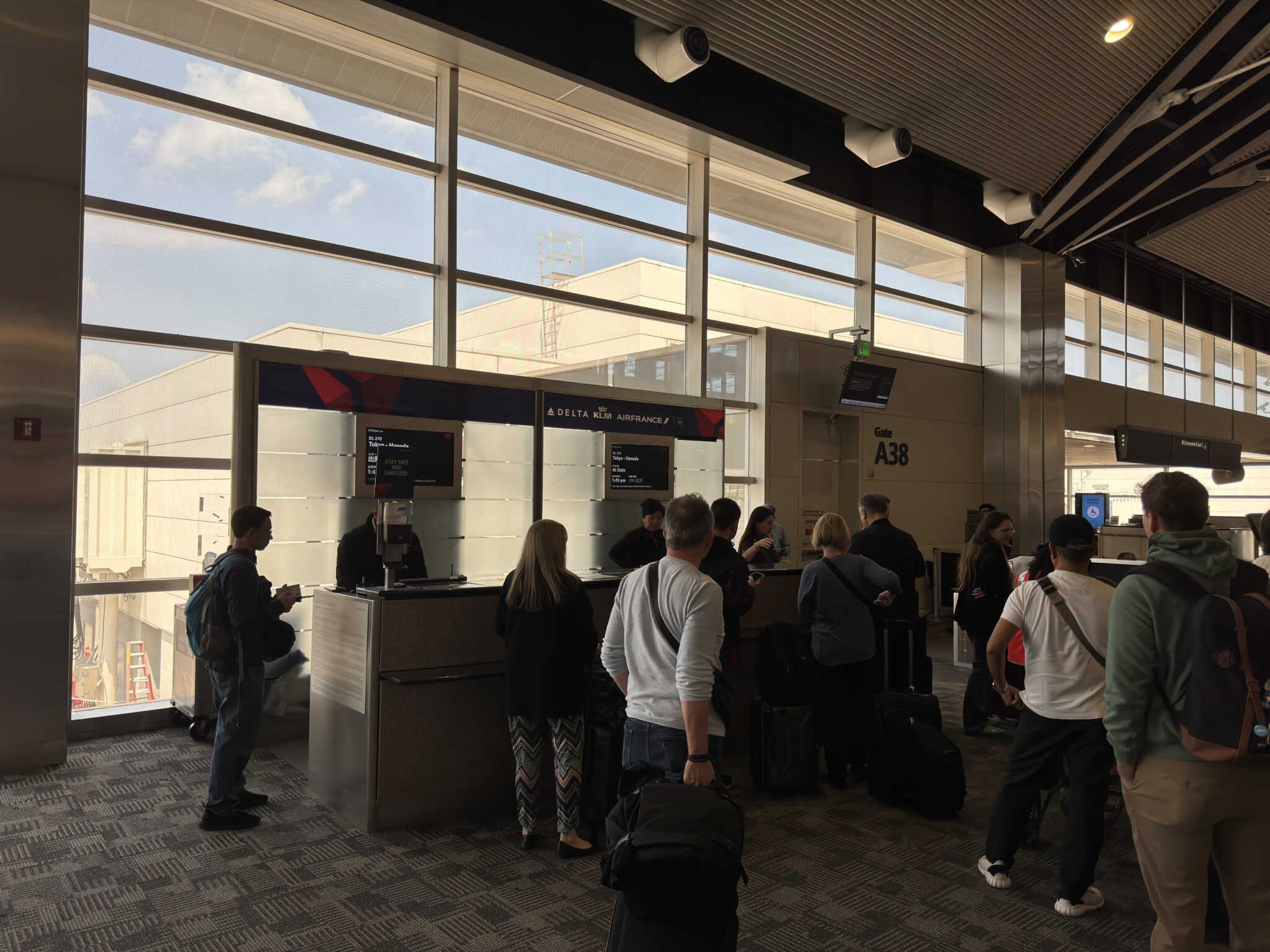 Delta Airlines A350 Economy Class Review: Detroit To Tokyo DL275 ...