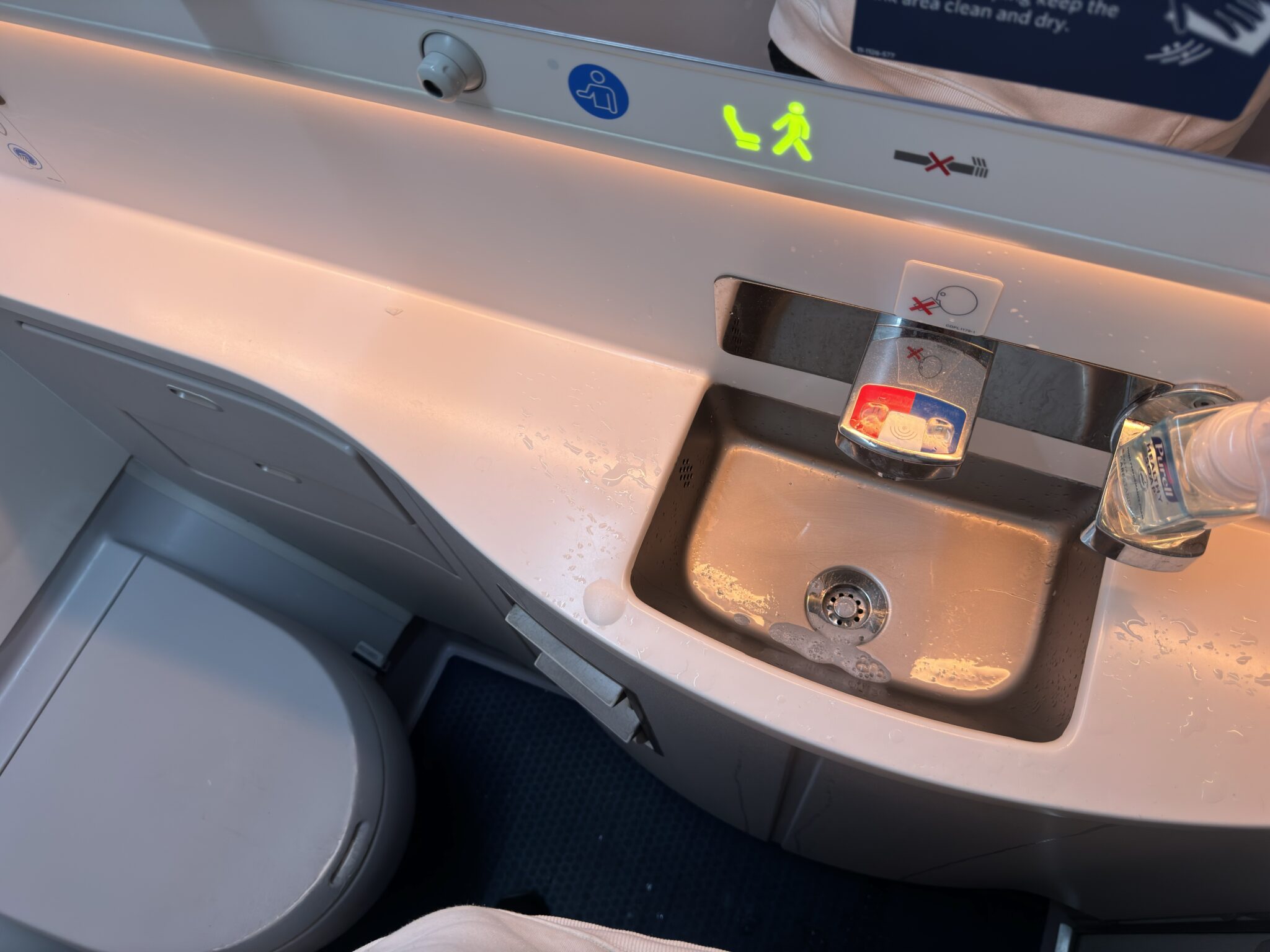 Delta Airlines A350 Economy Class Review: Detroit To Tokyo DL275 ...