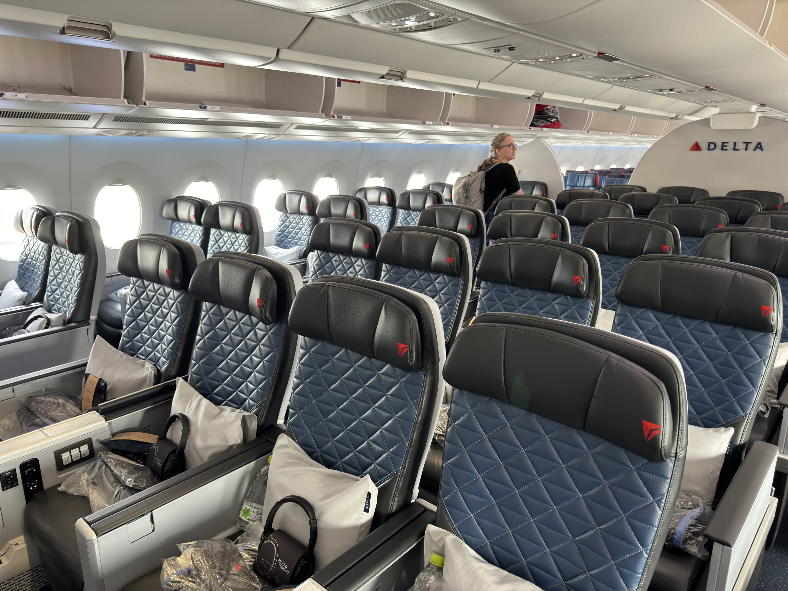 Delta Premium Select Review: Is It Worth It? Tokyo to Detroit On The ...