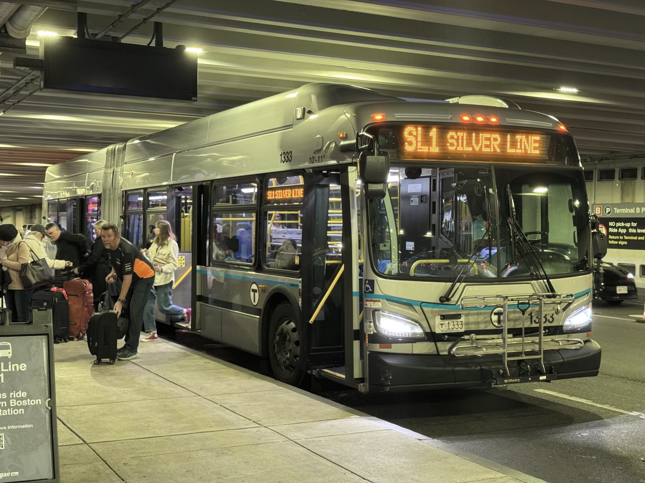 How To Take The Silver Line From Boston Logan Airport Into The City ...