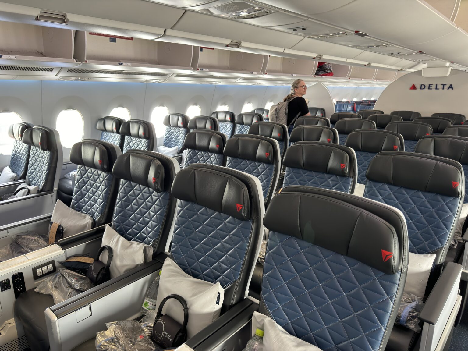 Where to Sit When Flying Delta Premium Select - Altitude Yes
