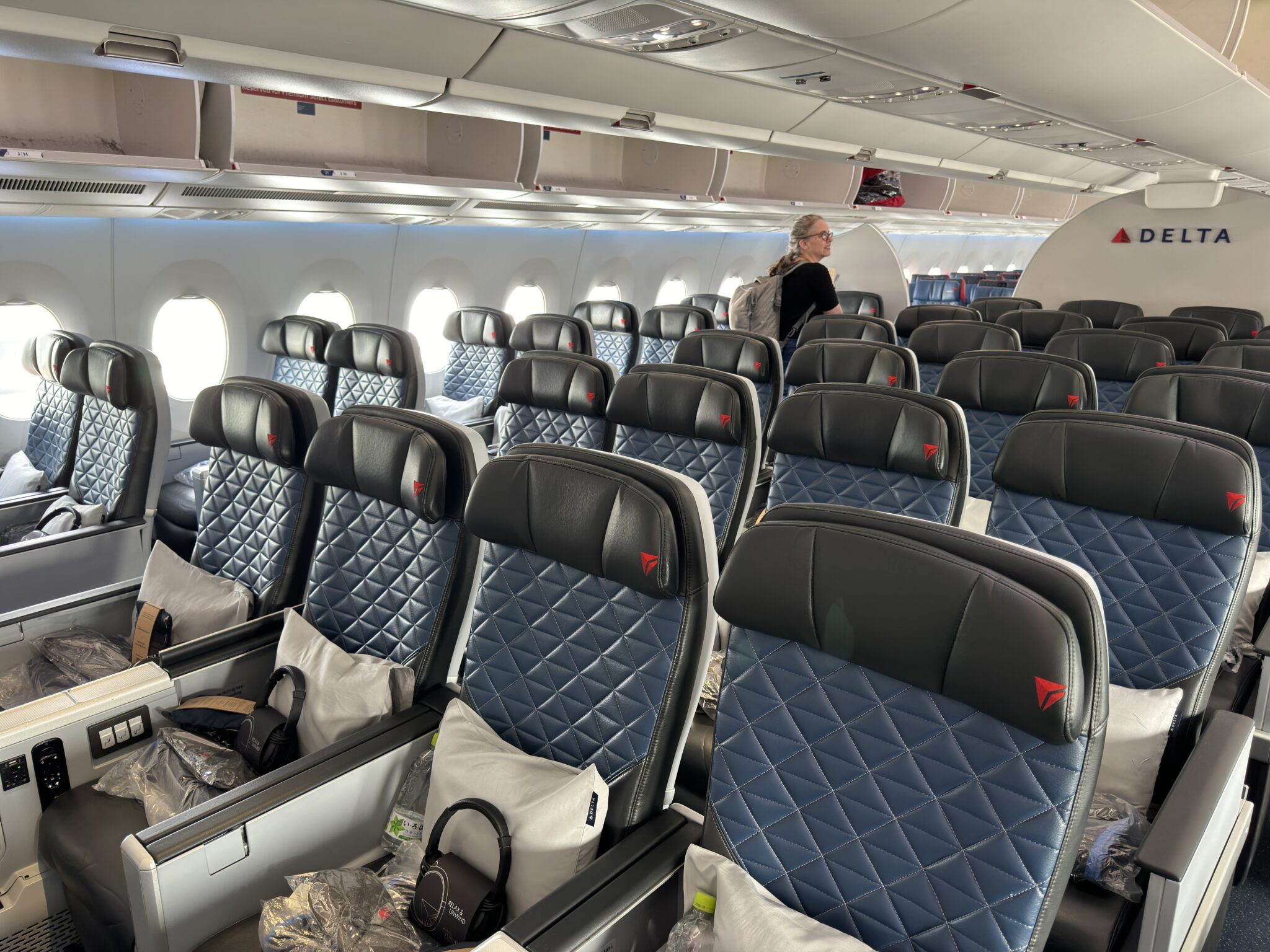Where to Sit When Flying Delta Premium Select - Altitude Yes