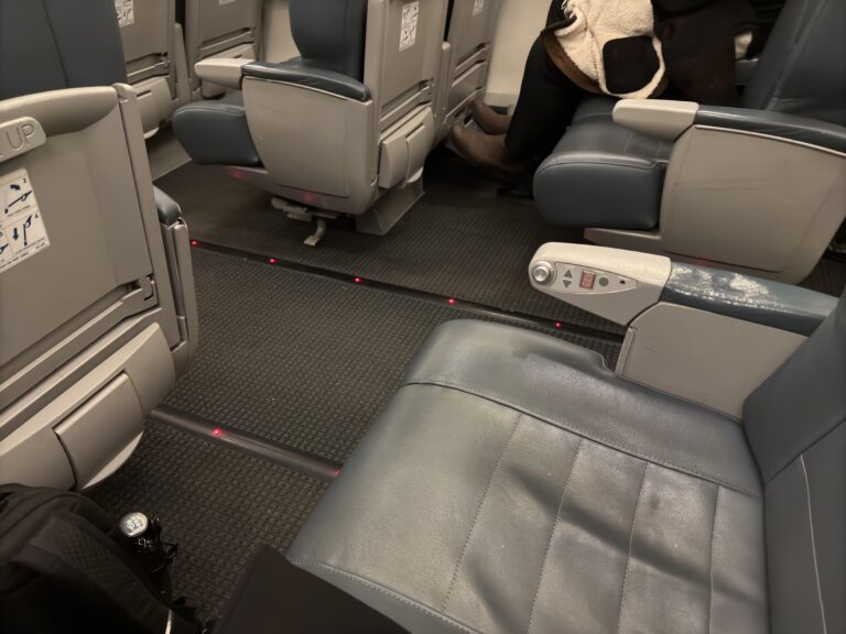 Acela vs Northeast Regional: Which Amtrak Train Should You Choose ...