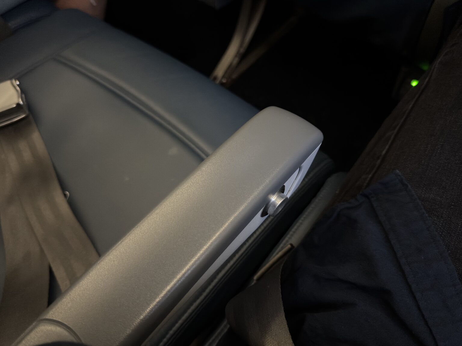 Review: Flying Delta’s Airbus A220-100 in Economy - Altitude Yes