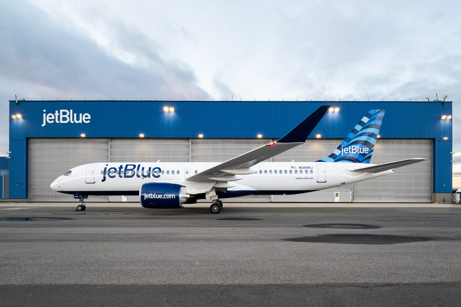 JetBlue Looking to Partner With Another U.S. Airline in the Coming ...