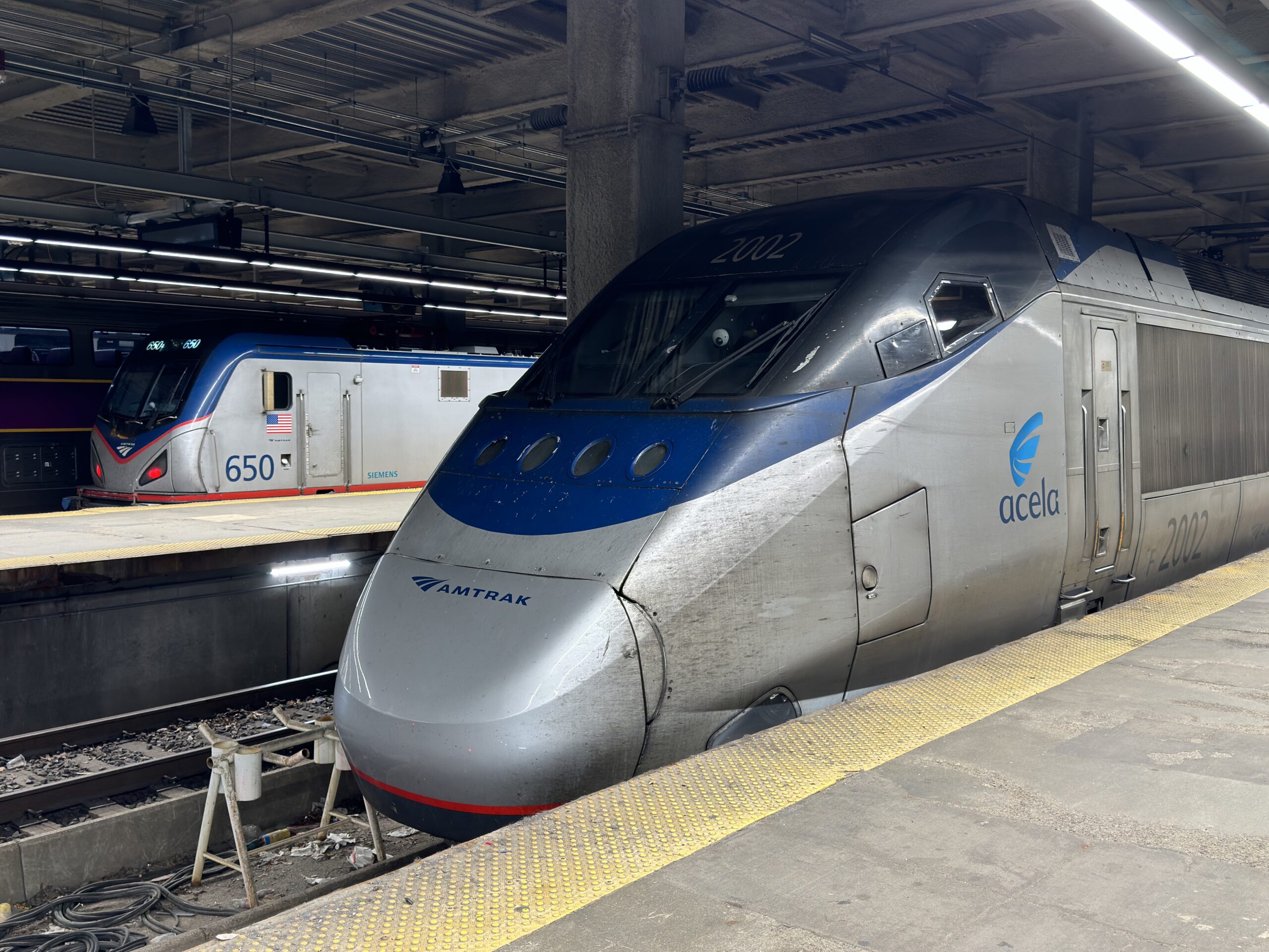 Acela vs Northeast Regional: Which Amtrak Train Should You Choose ...