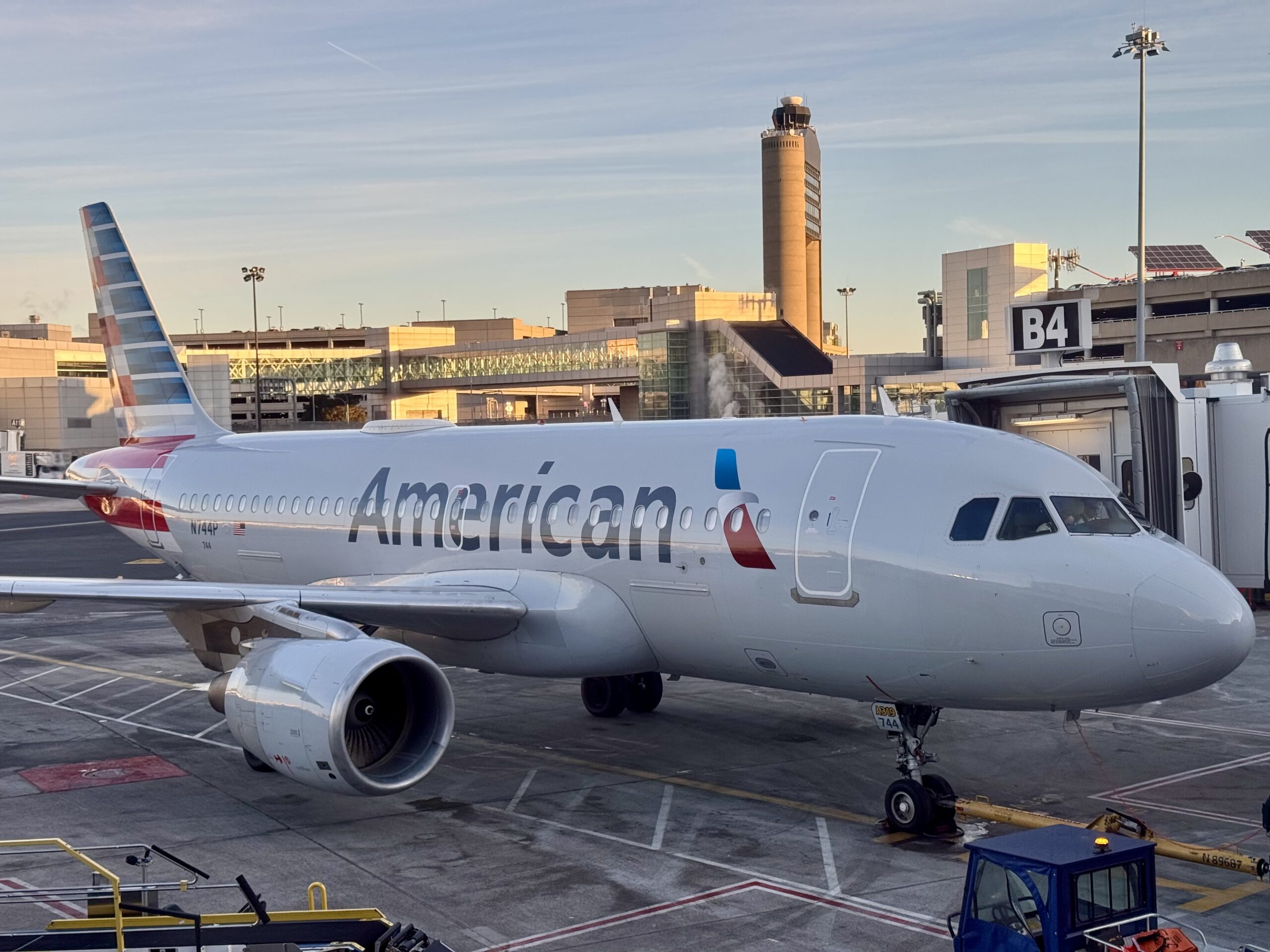 American to Add More First Class Seats on A319 and A320s, Rip Out IFE ...