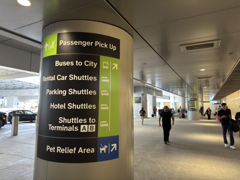 How to Take the Q70 Bus and the Subway From LaGuardia Airport to ...