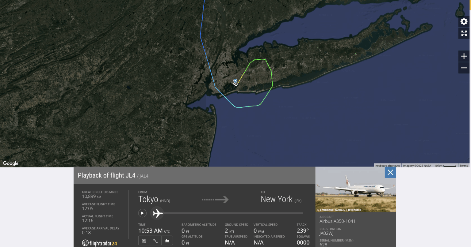 Sweeping Views of New York City on Approach into JFK - Altitude Yes
