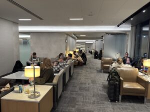 Review: American Airlines Flagship Lounge, Chicago O’Hare (ORD ...